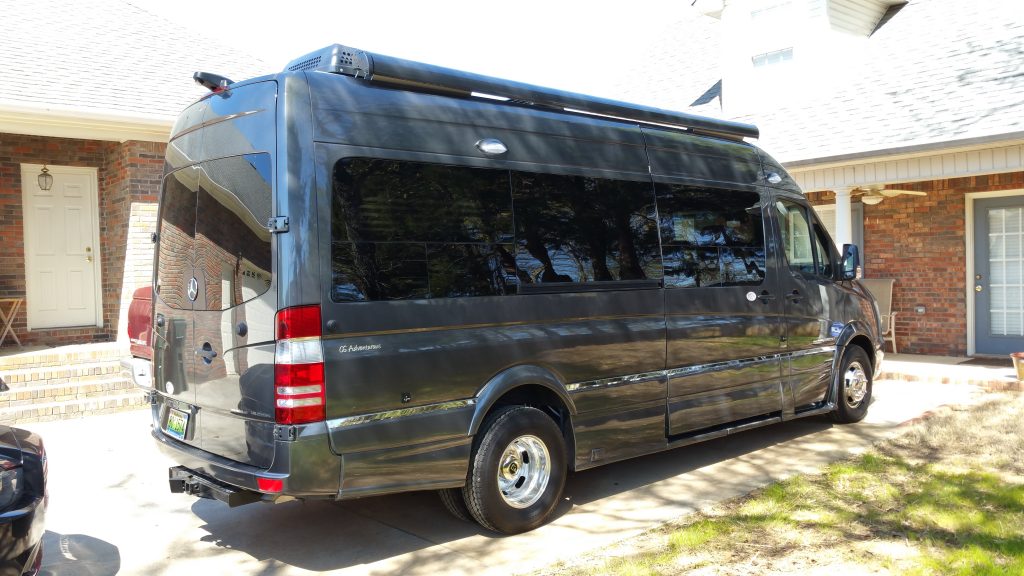 AXEL BLOOM ADJUSTABLE BED: Roadtrek 2016 CS Adventurous - The IDEAL ...