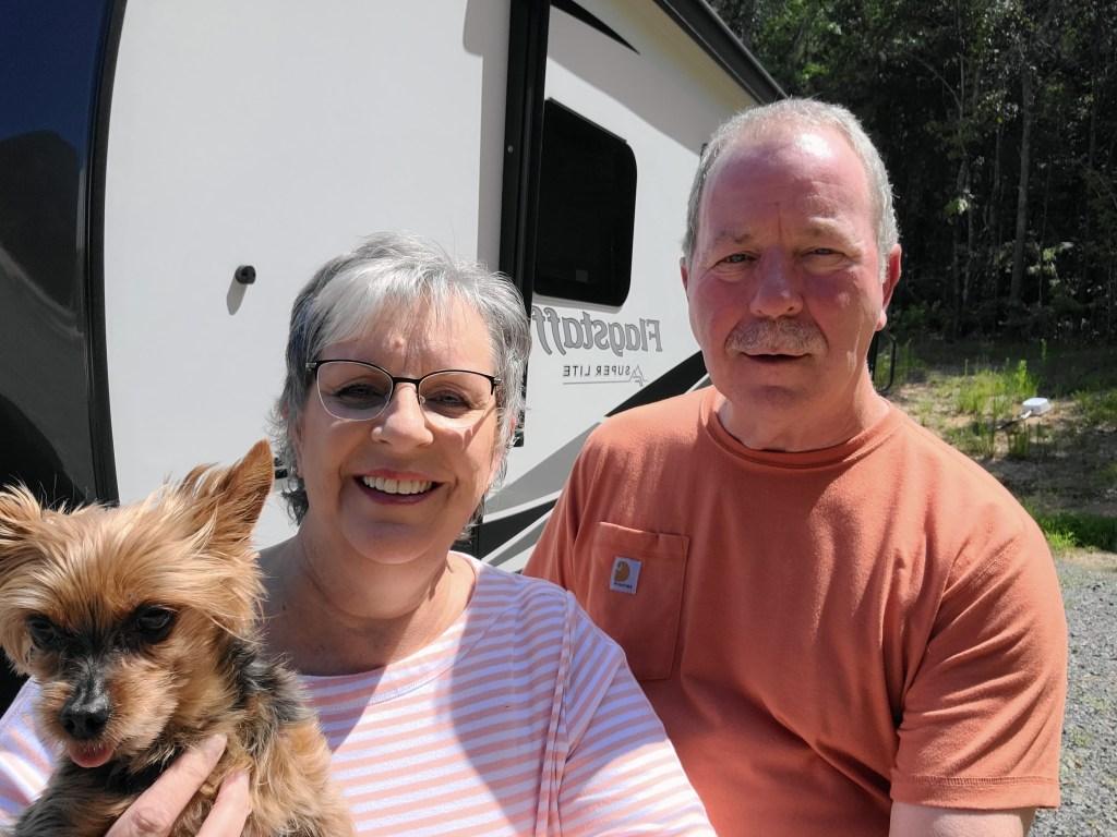 AXEL BLOOM ADJUSTABLE BED 2024 FLAGSTAFF 26RBWS Travel Trailer - The ...